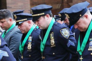 NYPD honors seven heroes from Queens | | qchron.com