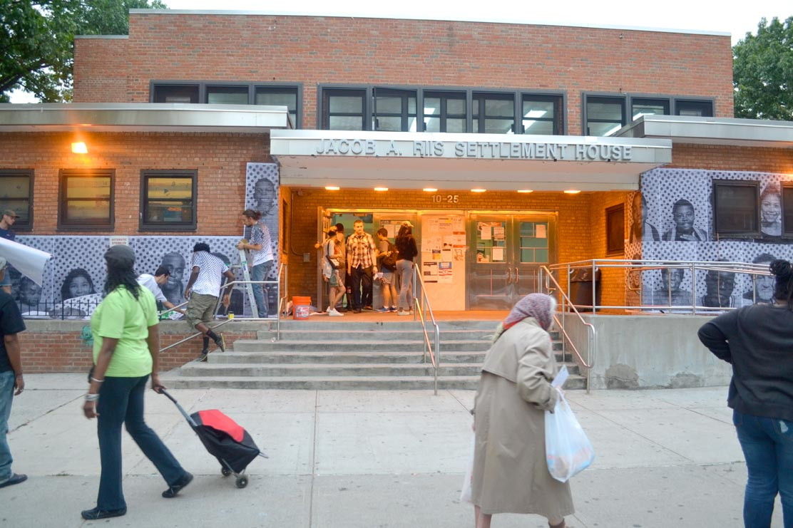 Inside Out Project comes to Queensbridge | | qchron.com