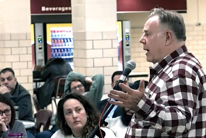 Fresh Pond feast OK’d amid concerns | | qchron.com