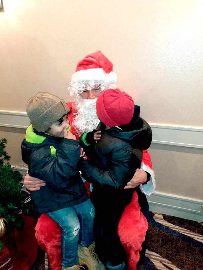 ’Tis the season for smiles in the 113th Pct. | | qchron.com