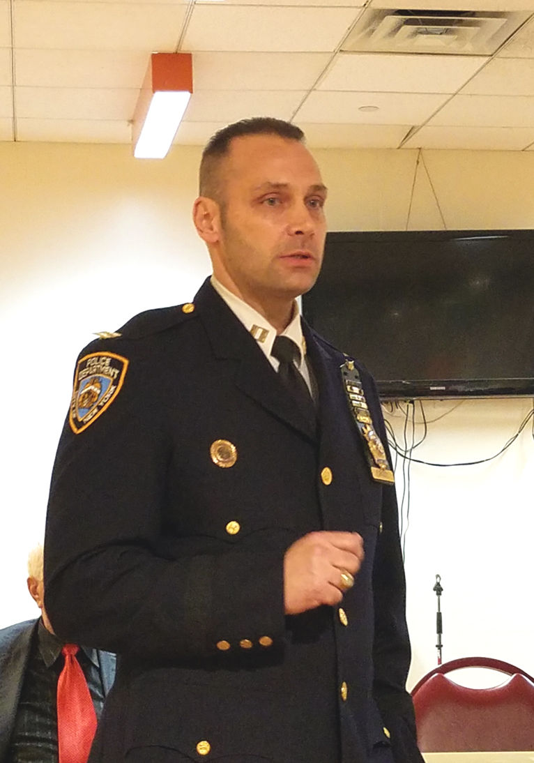 Town hall welcomes 108th’s new top cop | | qchron.com