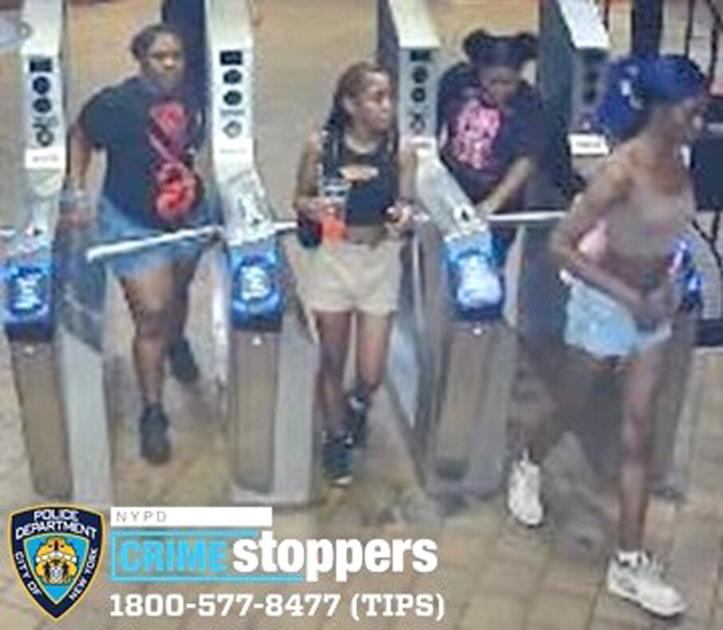 Four women on one in a phone robbery | | qchron.com