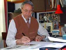 Ralph Moreno Stands Up For Causes In Jackson Heights | | qchron.com