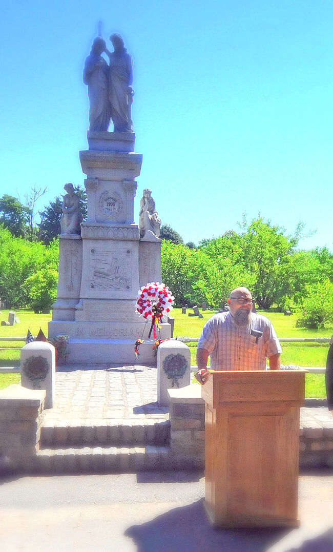 General Slocum’s victims remembered | | qchron.com