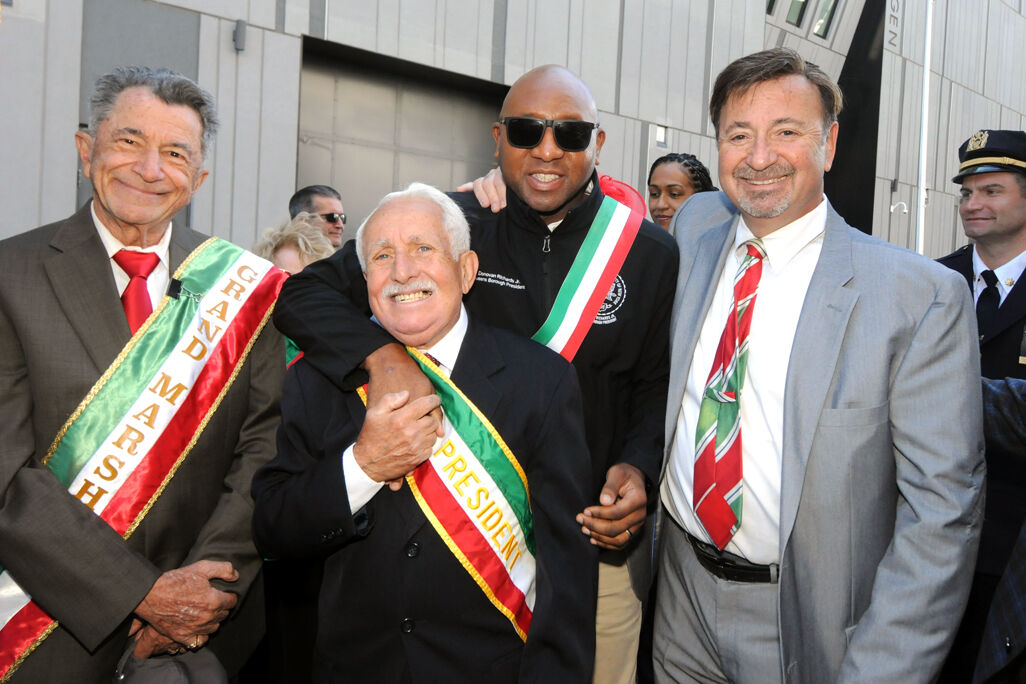 Columbus sails again | | qchron.com