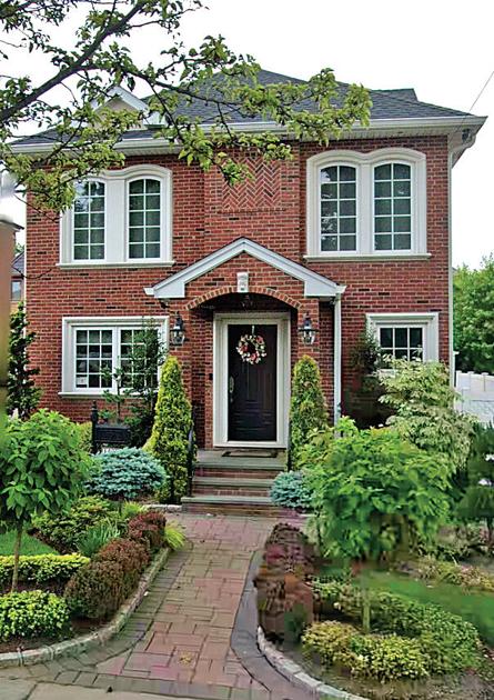 Restaurateur George Lum dined in Whitestone | | qchron.com