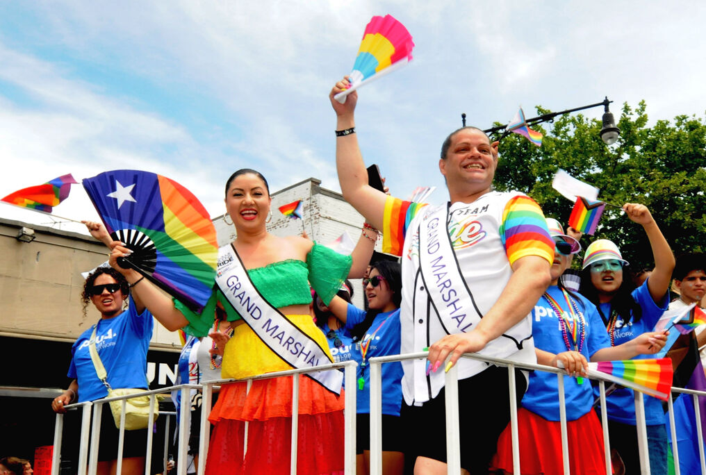 Smiles and shades abound at Queens Pride | | qchron.com