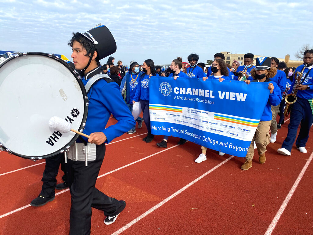 Marching off to college | | qchron.com