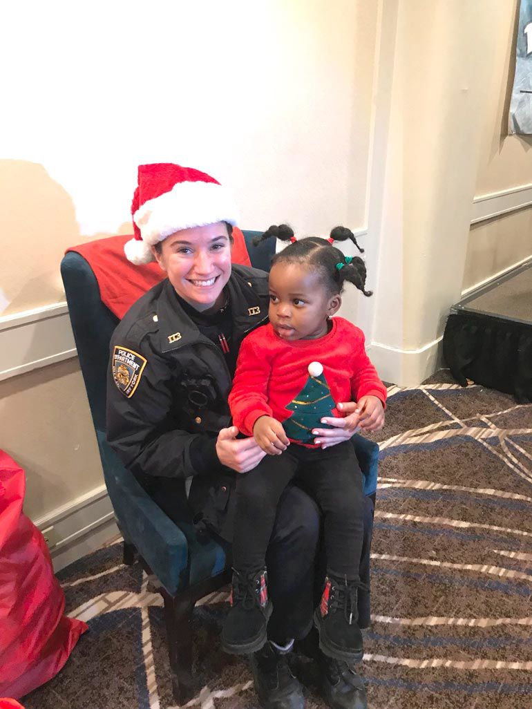 ’Tis the season for smiles in the 113th Pct. | | qchron.com
