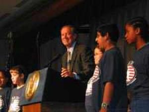 Governor Pataki Visits MS 137, America’s School of Heroes | | qchron.com