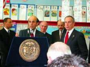 Mayor Pushes Special Ed. Plan At PS 87 In Middle Village | | qchron.com