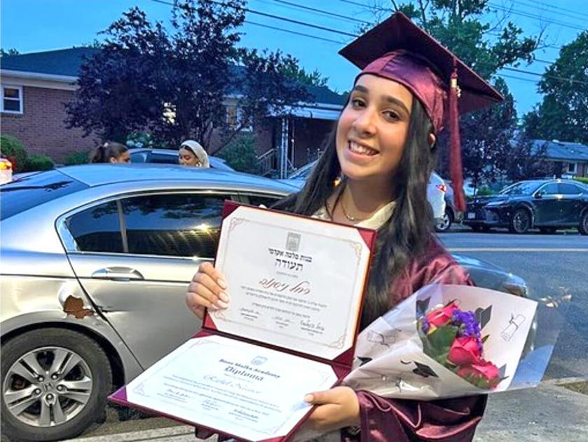 FoHi mourns tragic loss of teenage girl | | qchron.com
