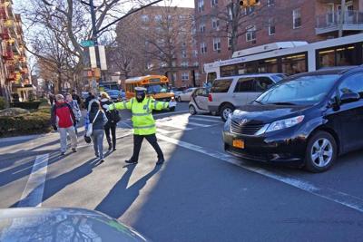 DOT adds traffic agents to Flushing | | qchron.com