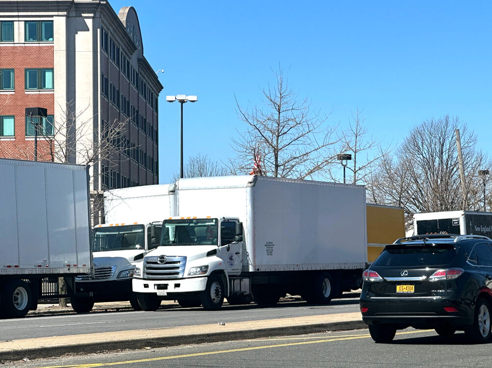 SEQ wants overnight truck parking pilot | | qchron.com