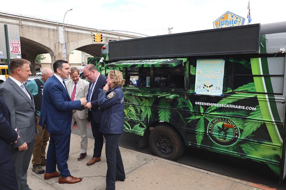 Katz says ‘No deal’ to parked pot bus | | qchron.com