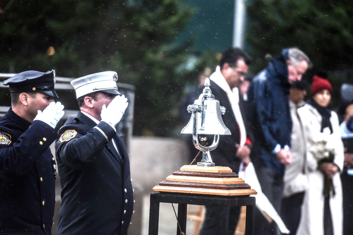 20th anniversary of Flight 587 crash | | qchron.com