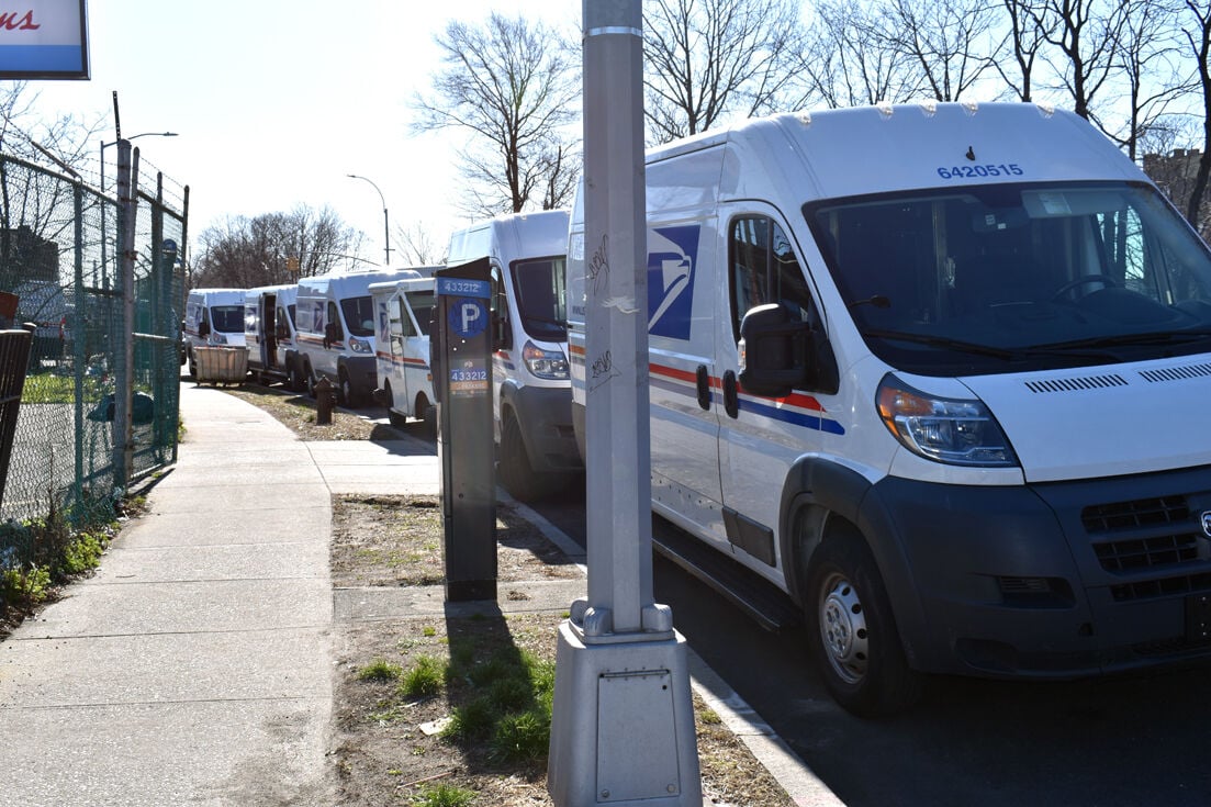 USPS blocks buses, parking, hydrants | | qchron.com