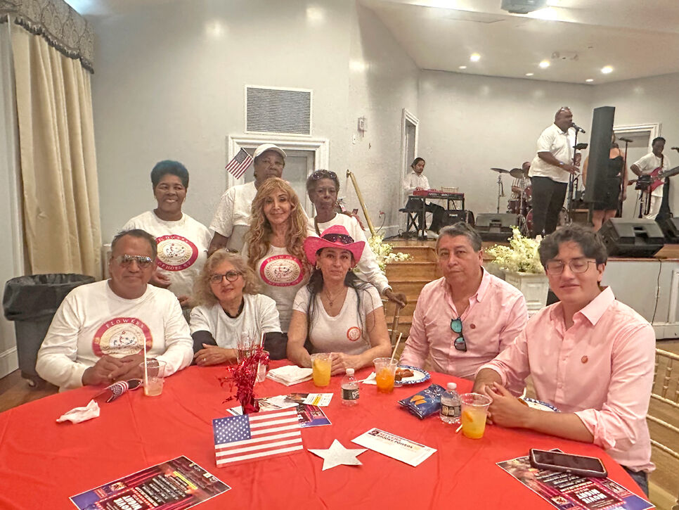 A beautiful day at the Rosedale Parade | | qchron.com