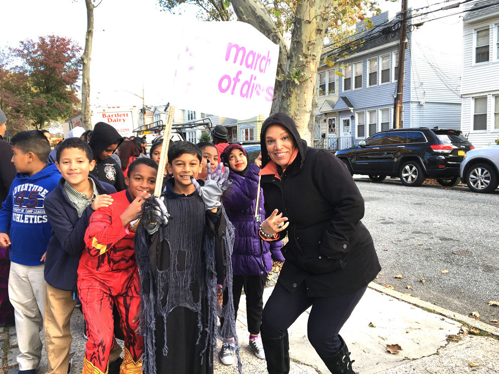 PS 64Q Halloween walk raises $1K for March of Dimes | | qchron.com