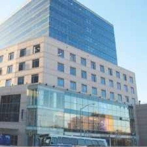 Queens Crossing offers new business center | | qchron.com