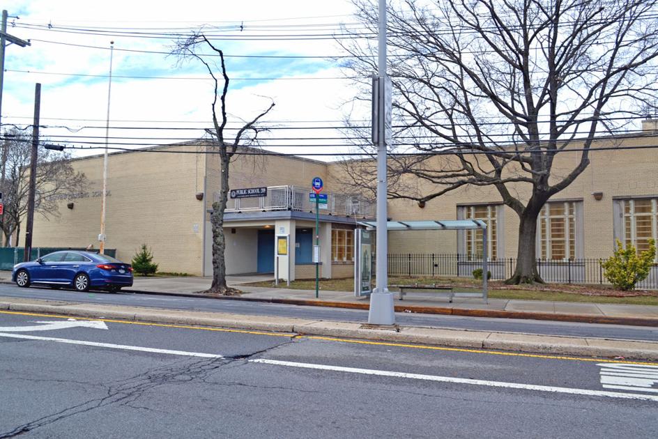 PS 209 kid allegedly found with mom’s H | | qchron.com