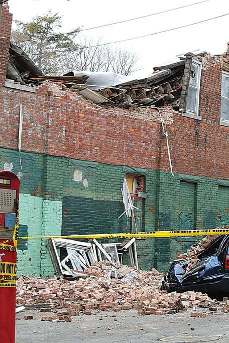 Century-old building in Woodhaven collapses | | qchron.com Century-old building in Woodhaven collapses | | qchron.com