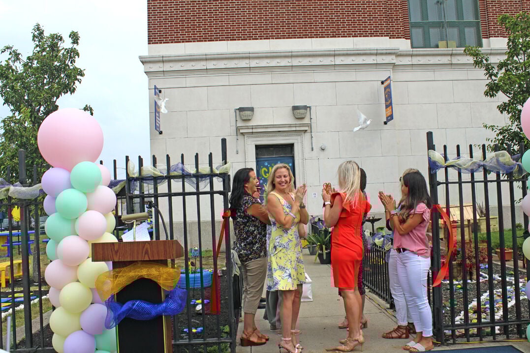 Gratitude Garden at 146 | | qchron.com