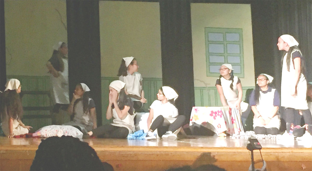 Drama Club at MS 217 in Briarwood presents 'ANNIE' | | qchron.com