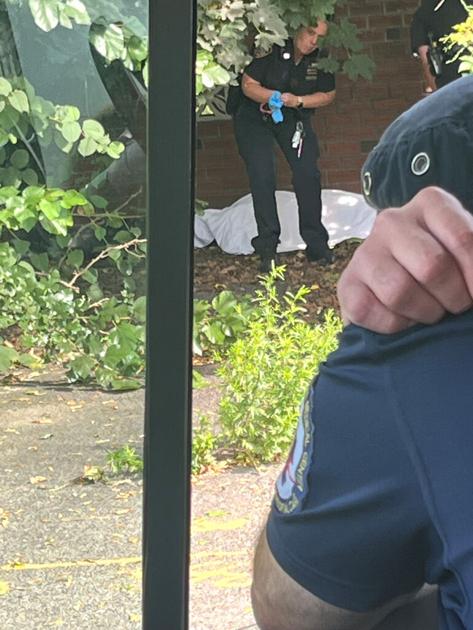 Man, 42, found dead in Howard Beach | | qchron.com