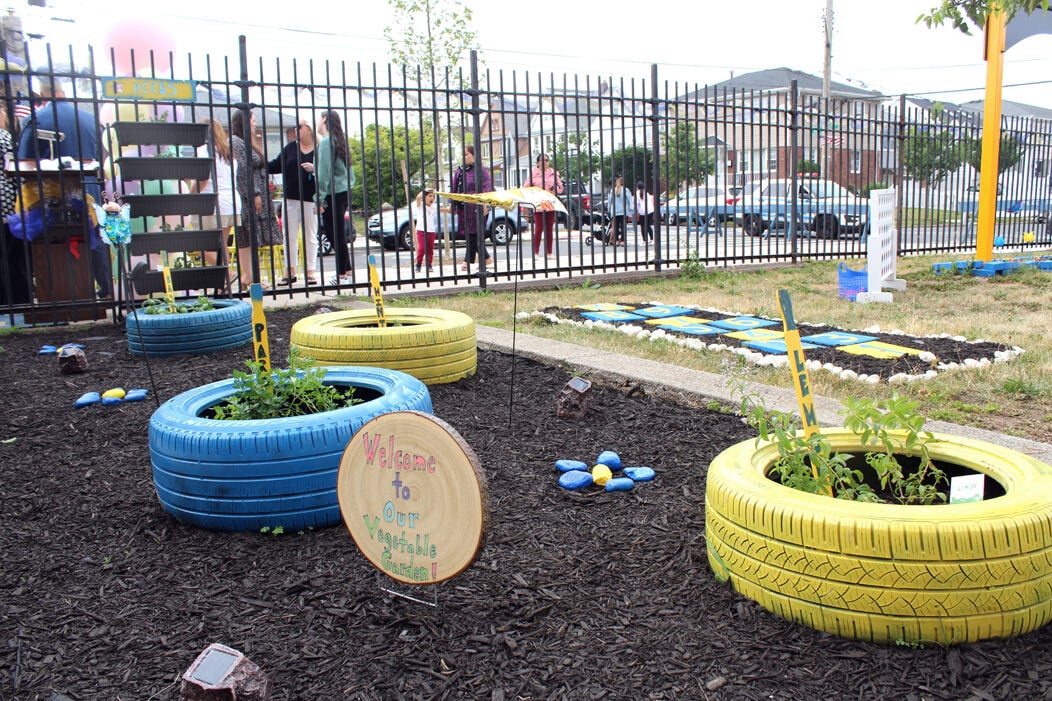 Gratitude Garden at 146 | | qchron.com
