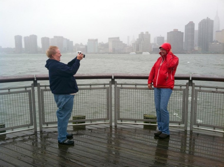 Hurricane Sandy batters Queens, NYC and region | | qchron.com