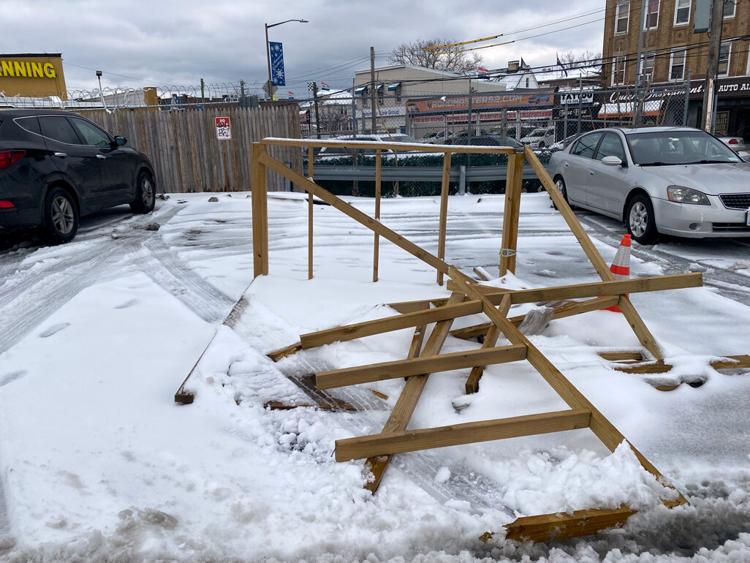 Hole in CVS parking lot sparks concerns | | qchron.com