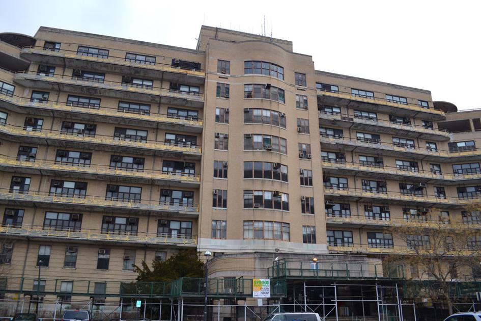 Council OKs plan for historic T Building | | qchron.com