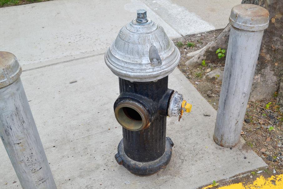 Missing fire hydrant caps worry residents | | qchron.com