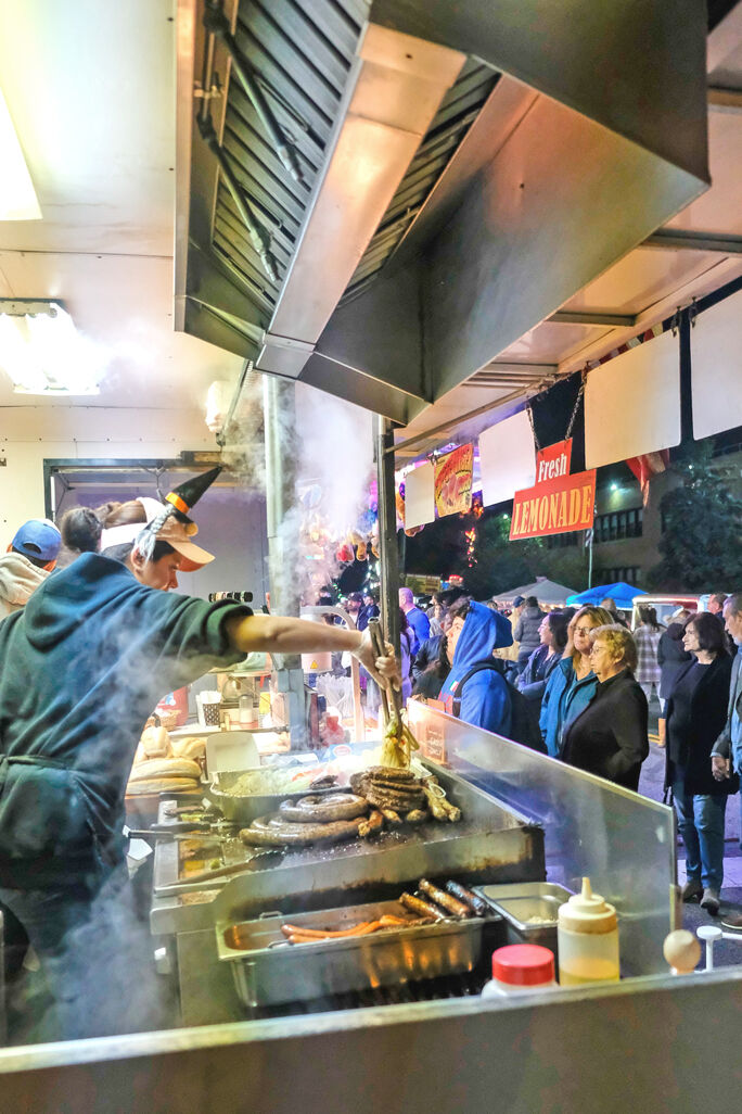 Fall festival celebrates 125 years of HB | | qchron.com
