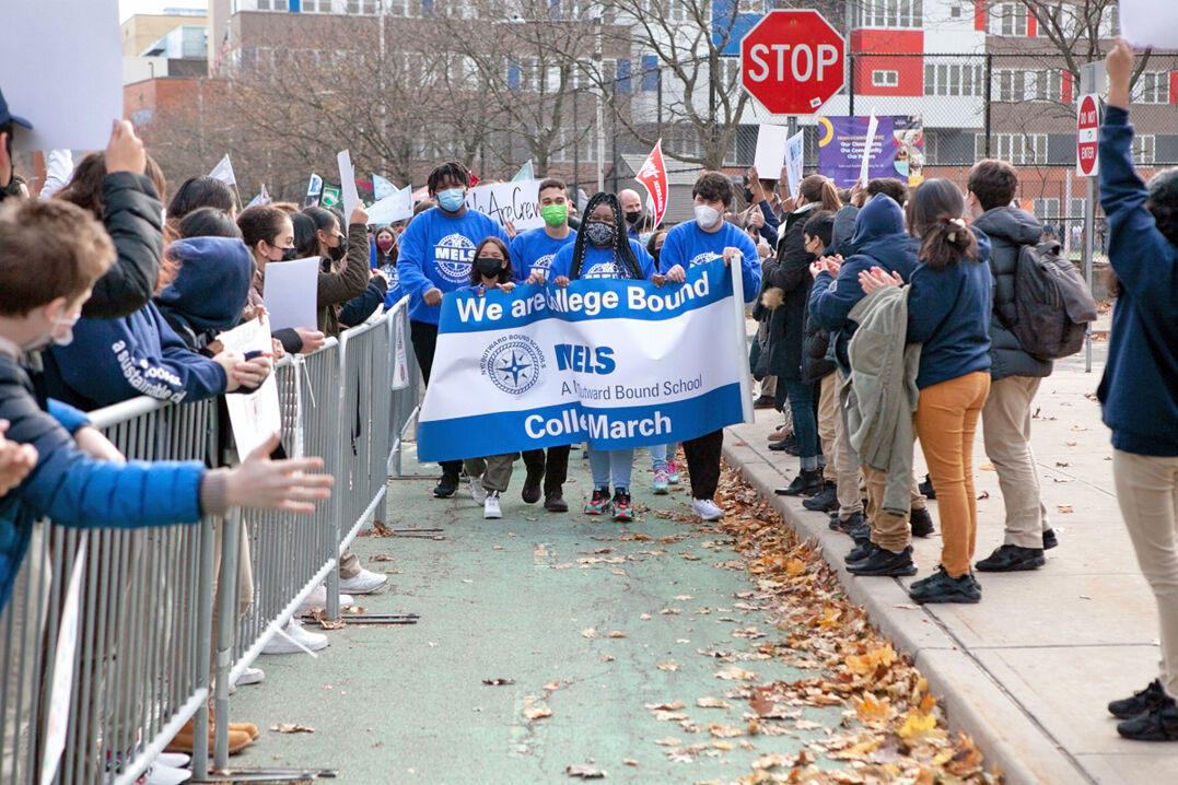 Marching off to college | | qchron.com