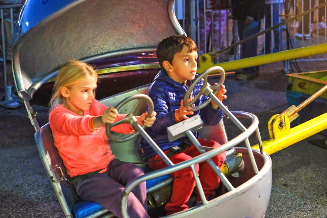 Fall festival celebrates 125 years of HB | | qchron.com