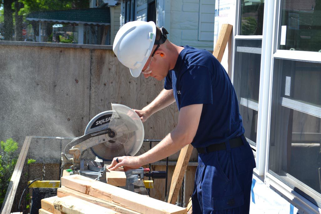 Fighting for neighbors during Fleet Week | | qchron.com