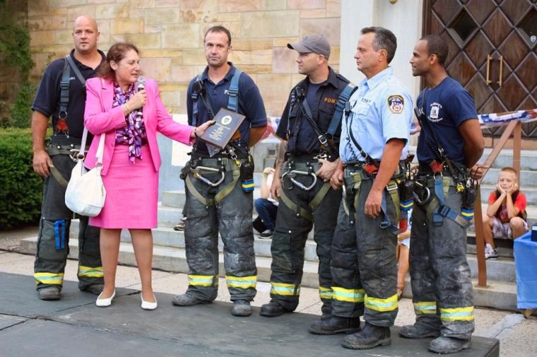 Night out with 112th precinct | | qchron.com