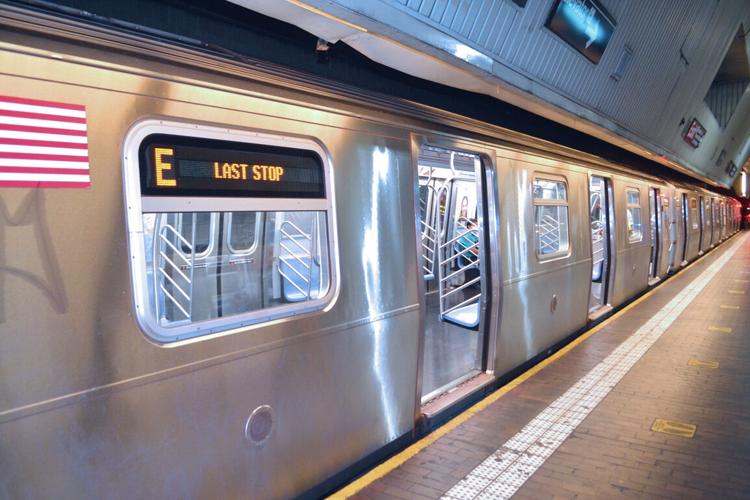 MTA shares plans for E train alternatives | | qchron.com