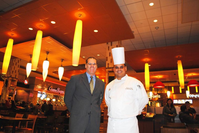 Thousands flock to casino opening | | qchron.com