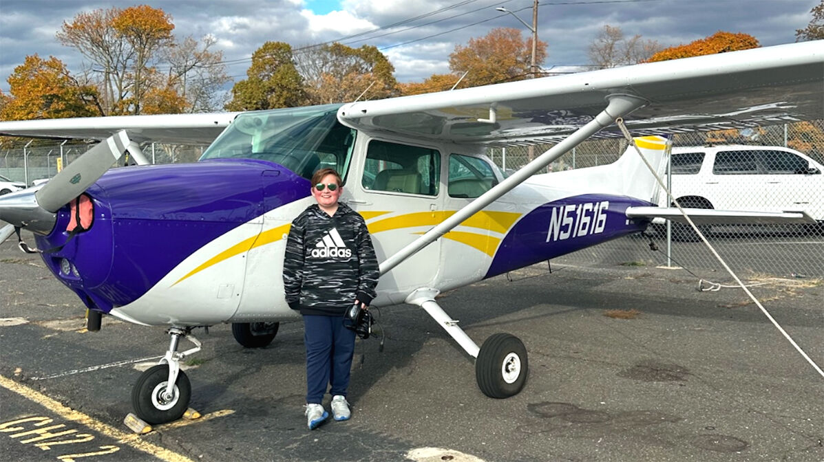 Howard Beach teen pilot takes to the sky | | qchron.com
