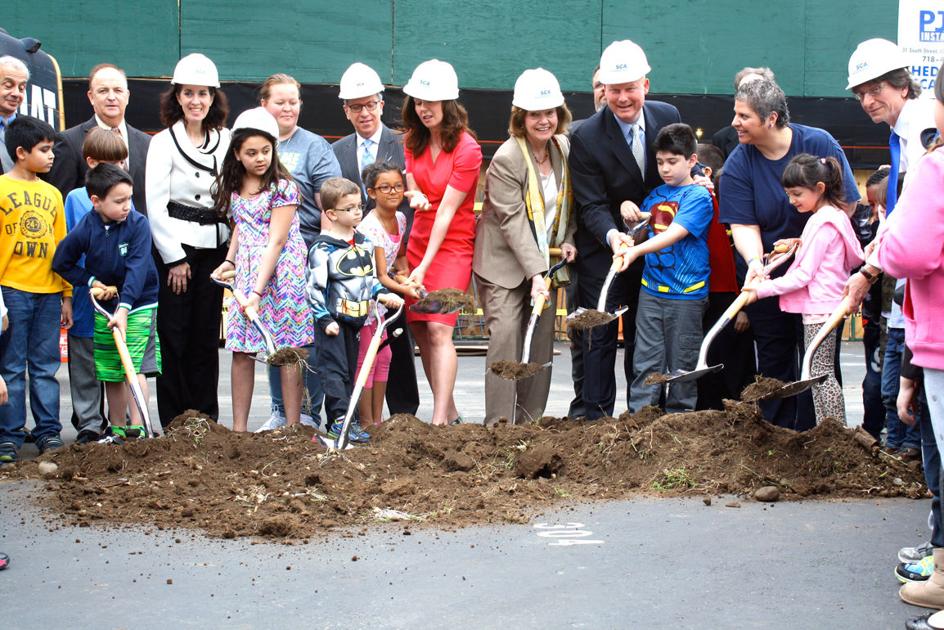 PS/IS 49 cheers new, badly needed addition | | qchron.com