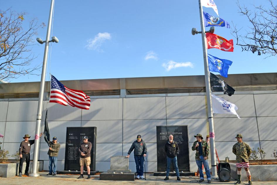Howard Beach pays tribute to veterans | | qchron.com