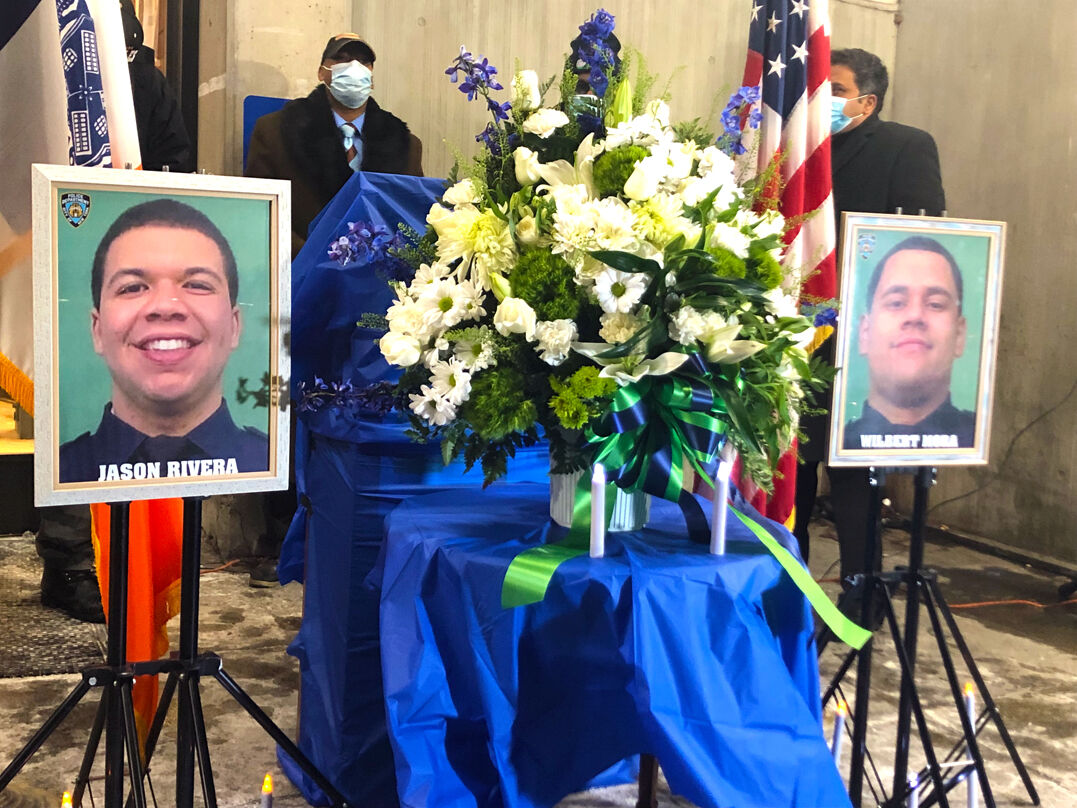 The 113th Precinct remembers the slain | | qchron.com