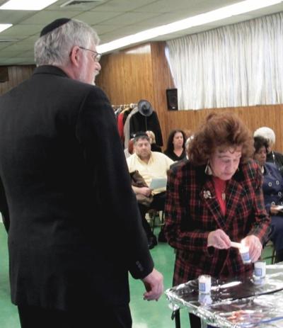 70 years later, hard memories remain | | qchron.com