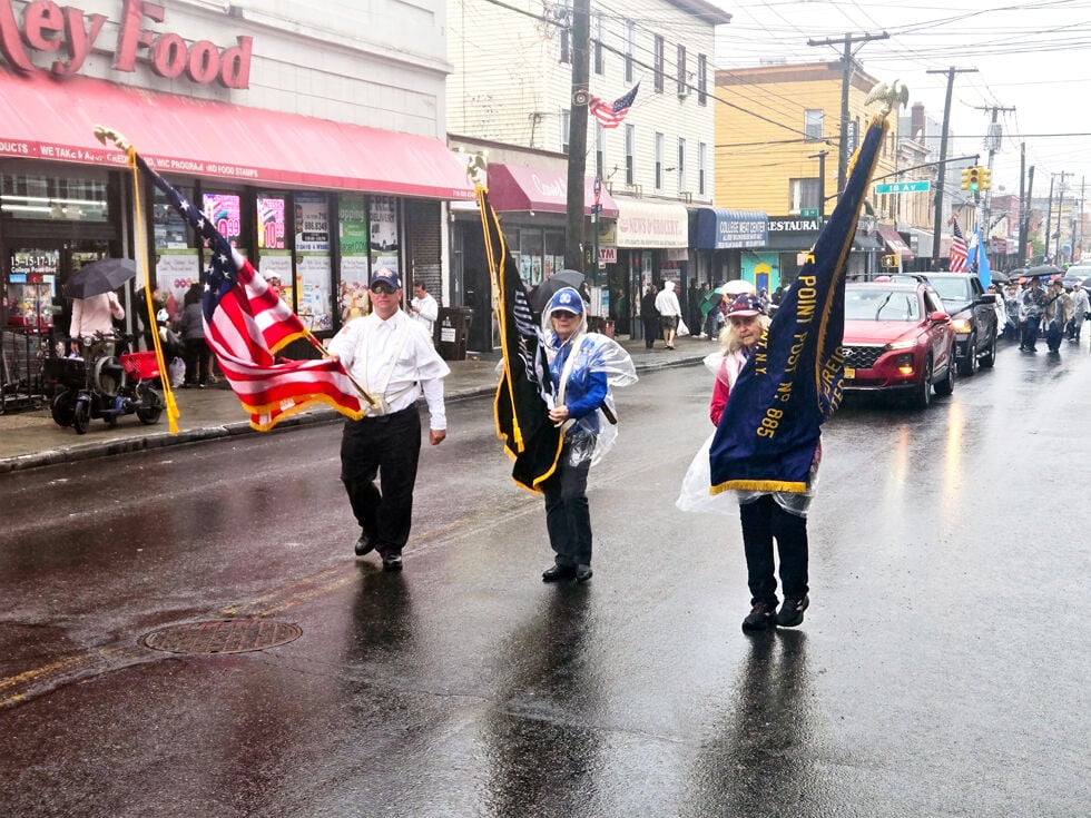 College Point parade marks 105th year | | qchron.com