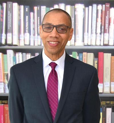 Walcott and library start a new chapter | | qchron.com