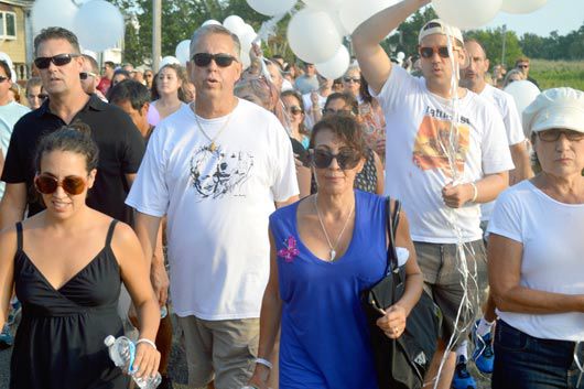 Standing behind the Vetrano family | | qchron.com