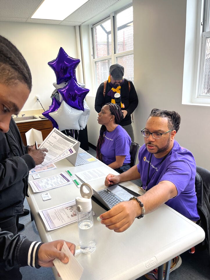 Queens Library opens community center | | qchron.com